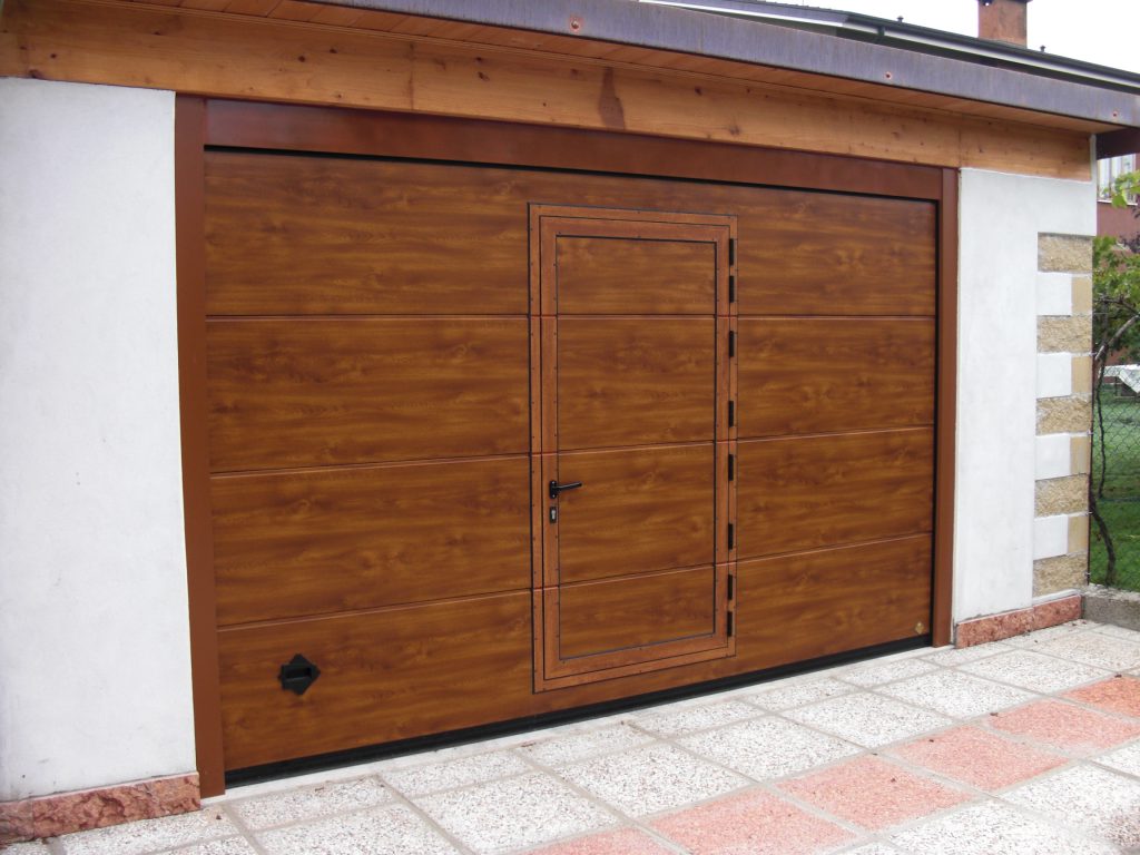 Porta per Garage Sezionale - MODEL C - Omega Professional